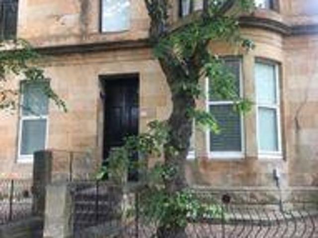 3 Bedrooms Flat for rent in Main Door, 94 Gibson Street, Hillhead G12