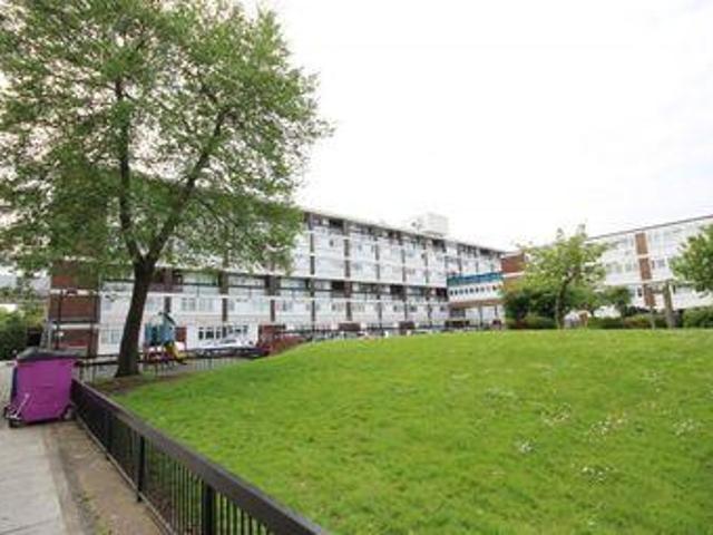 3 Bedrooms Flat for rent in Manchester Road, Canary Wharf E14
