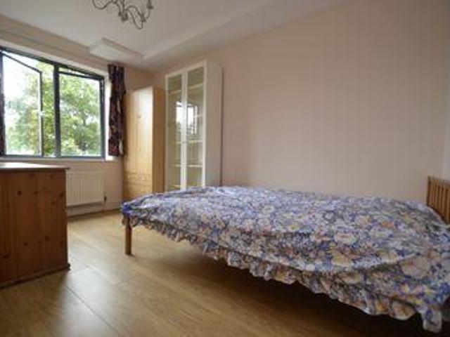 3 Bedrooms Flat for rent in Manor Gardens, London N7