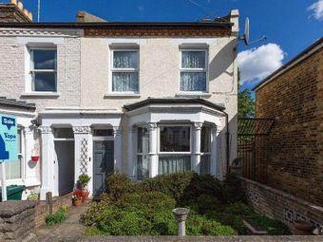 3 Bedrooms Flat for rent in Manor Park Road, London N2
