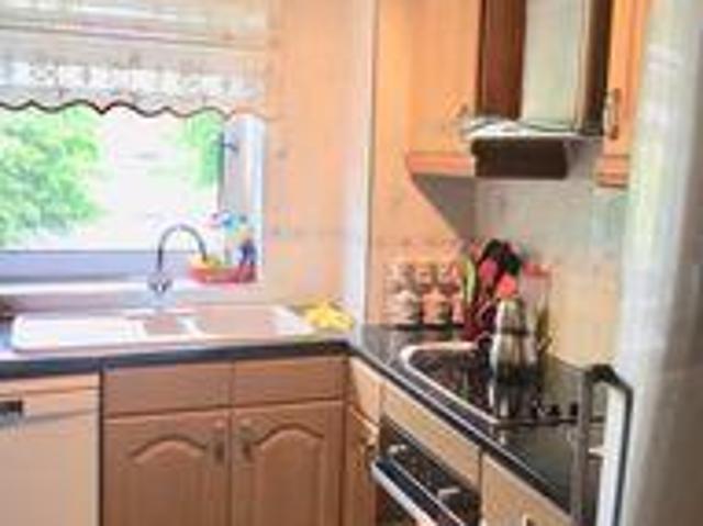 3 Bedrooms Flat for rent in Margaret Bondfield House, Hilldrop Crescent, London N7