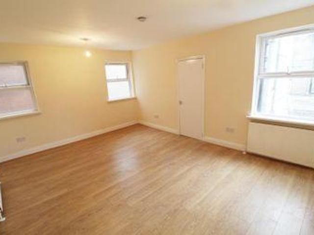 3 Bedrooms Flat for rent in Mare Street, London E8