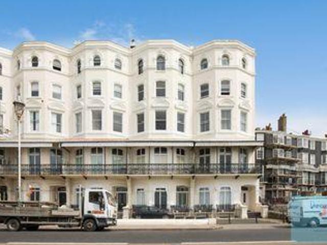 3 Bedrooms Flat for rent in Marine Parade, Brighton BN2