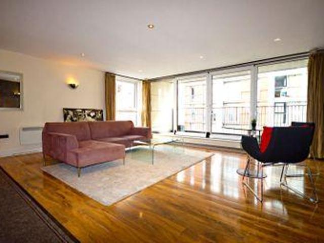 3 Bedrooms Flat for rent in Marmara Apartments, Western Gateway, Royal Victoria, London E16