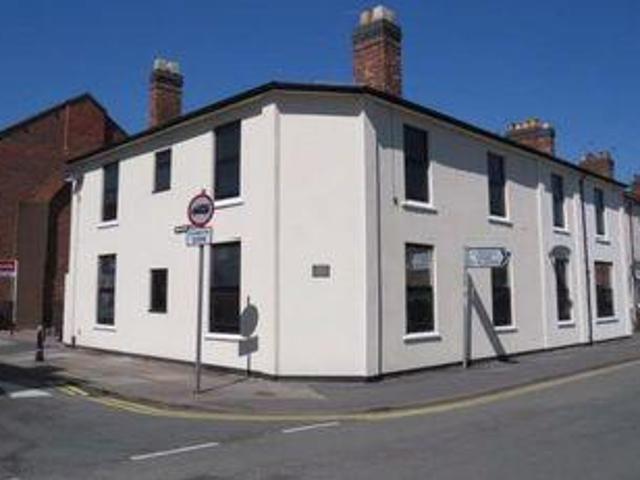 3 Bedrooms Flat for rent in Marston Road, Stafford ST16