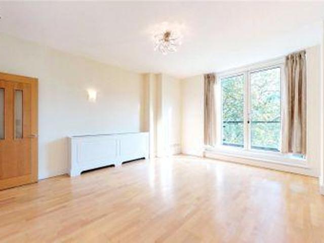 3 Bedrooms Flat for rent in Marylebone Road, London NW1