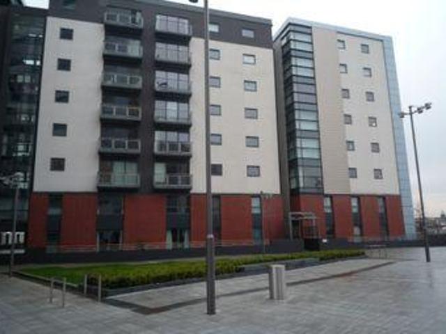 3 Bedrooms Flat for rent in Meadowside Quay Square, Glasgow G11