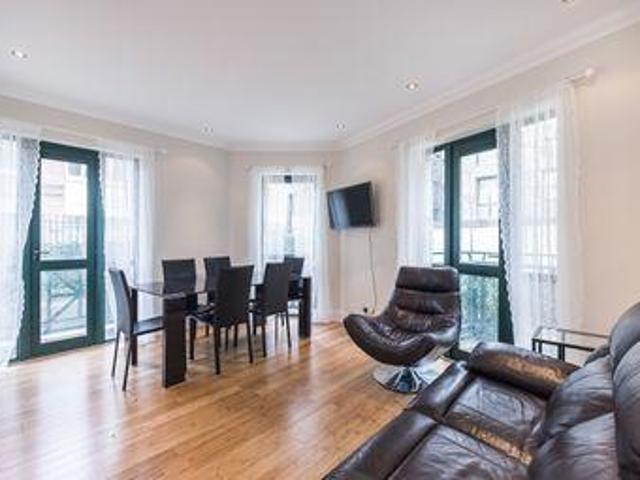 3 Bedrooms Flat for rent in Medway Street, London SW1P