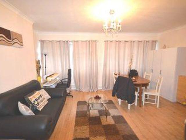 3 Bedrooms Flat for rent in Mellish Street, London E14