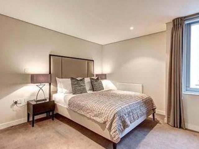 3 Bedrooms Flat for rent in Merchant Square, East Harbet Road, Paddington, London W2