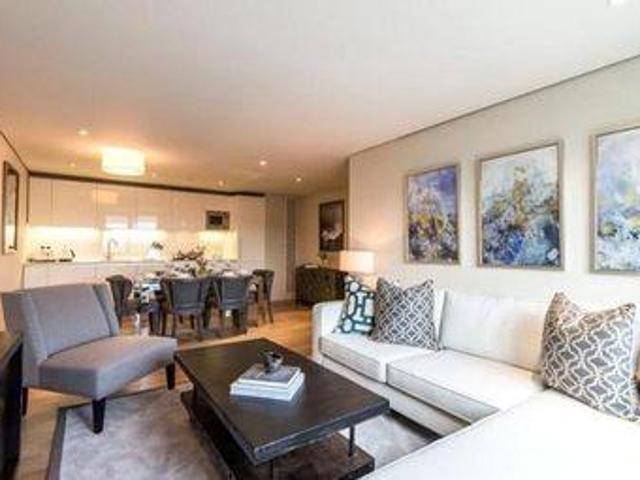 3 Bedrooms Flat for rent in Merchant Square, East Harbet Road, Paddington, London W2