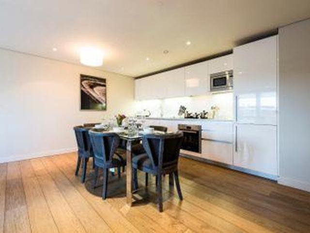 3 Bedrooms Flat for rent in Merchant Square East, London W2
