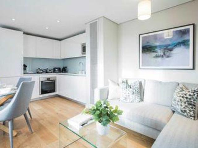 3 Bedrooms Flat for rent in Merchant Square East, London W2