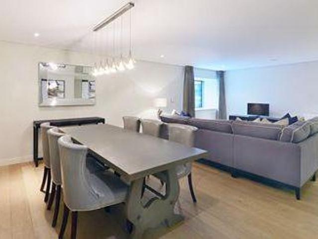 3 Bedrooms Flat for rent in Merchant Square East, London W2