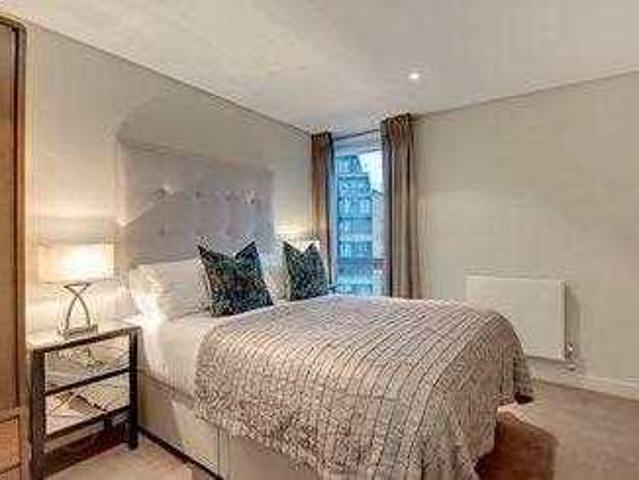 3 Bedrooms Flat for rent in Merchant Square East, London W2