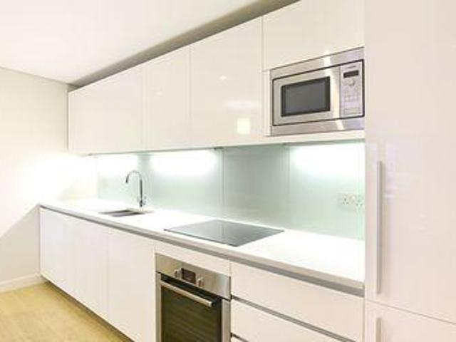 3 Bedrooms Flat for rent in Merchant Square East, Paddington W2
