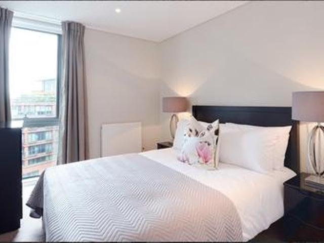3 Bedrooms Flat for rent in Merchant Square, Harbet Road, Paddington, London W2