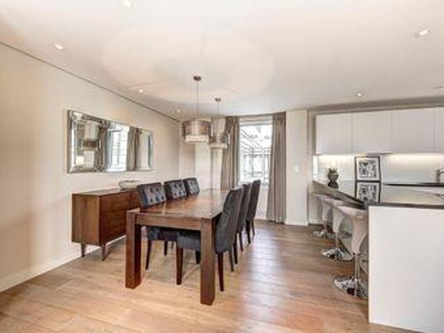 3 Bedrooms Flat for rent in Merchant Square, London W2