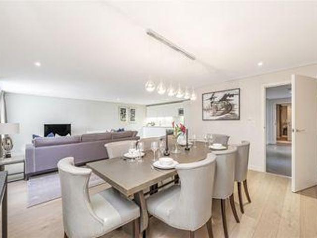 3 Bedrooms Flat for rent in Merchant Square, Paddington Basin W2