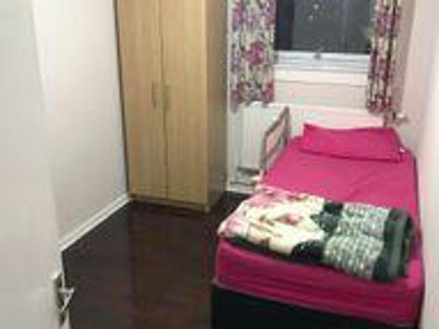 3 Bedrooms Flat for rent in Mitchell Street, Sheffield, South Yorkshire S3