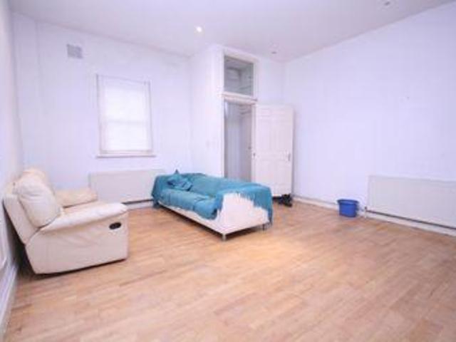 3 Bedrooms Flat for rent in Mildmay Grove South, Islington N1