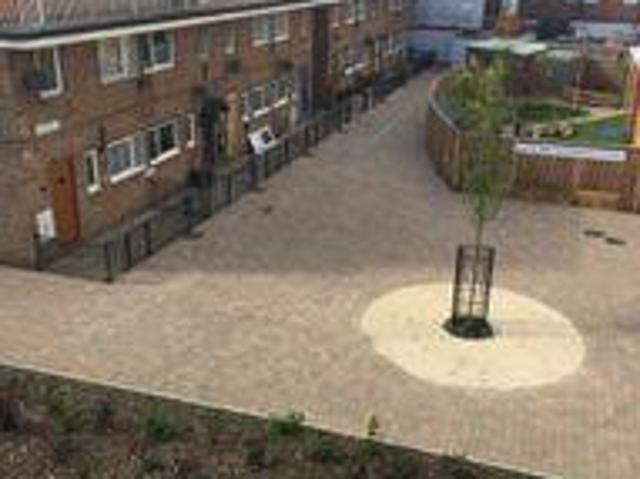 3 Bedrooms Flat for rent in Mile End, London E3