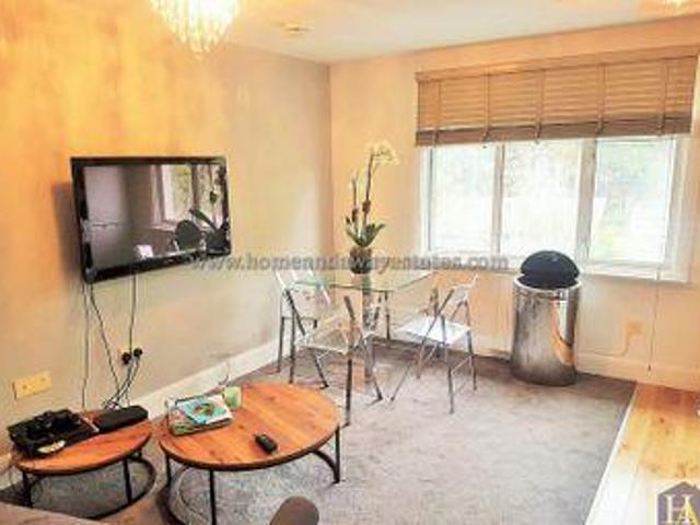 3 Bedrooms Flat for rent in Mill Way, London NW7