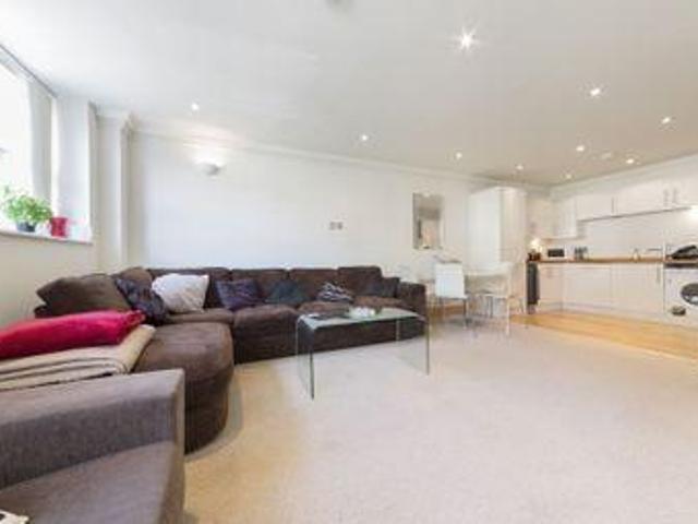 3 Bedrooms Flat for rent in Mulberry Court, 1 School Mews, London, London E1