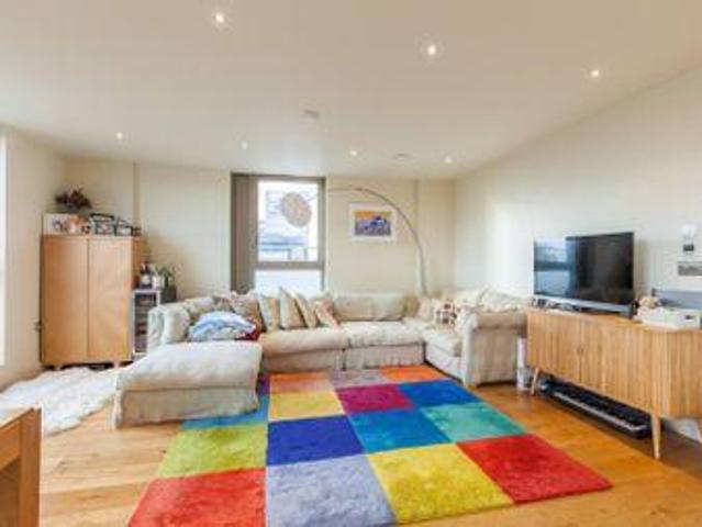 3 Bedrooms Flat for rent in Murphy Street, Waterloo SE1