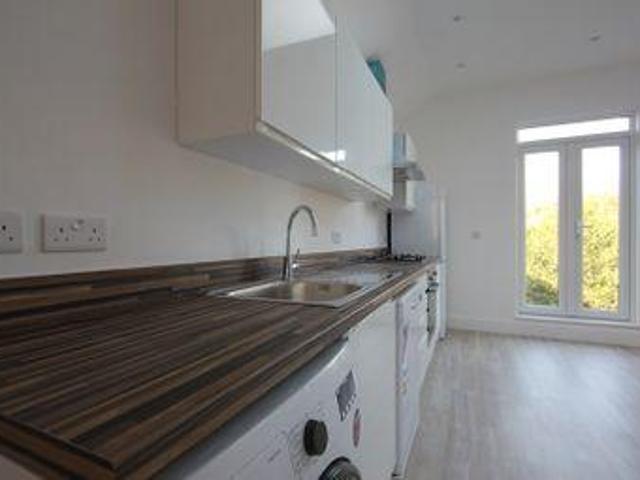 3 Bedrooms Flat for rent in Muswell Road, London N10