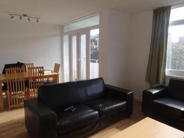 3 Bedrooms Flat for rent in Notting Hill Gate, London W11