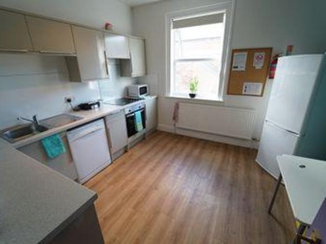 3 Bedrooms Flat for rent in Noel Street, Nottingham NG7