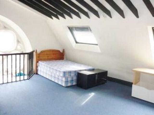 3 Bedrooms Flat for rent in North Villas, Camden NW1