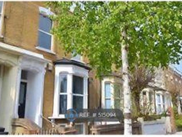 3 Bedrooms Flat for rent in Narford Road, London E5