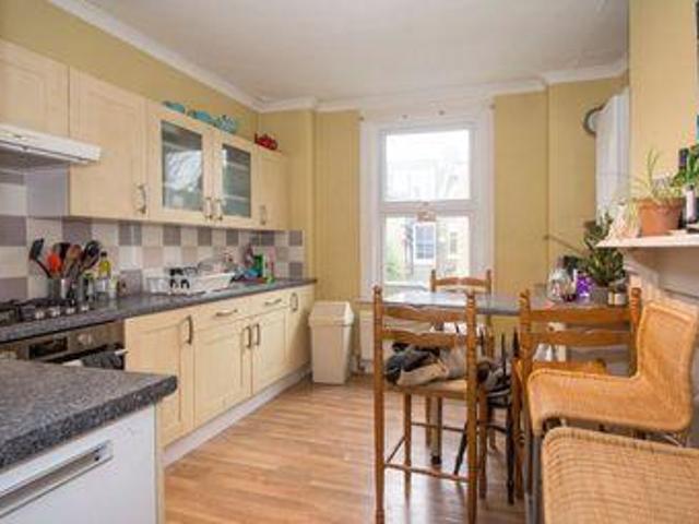 3 Bedrooms Flat for rent in Netherford Road, London SW4