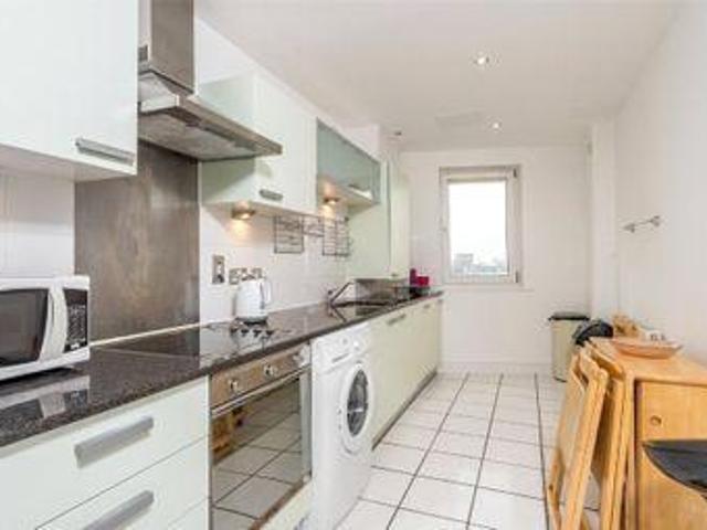 3 Bedrooms Flat for rent in New Atlas Wharf, Arnham Place, Westferry, Cross Harbour, Canary Wharf, London E14