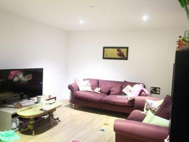 3 Bedrooms Flat for rent in New Festival Quarter, London E14
