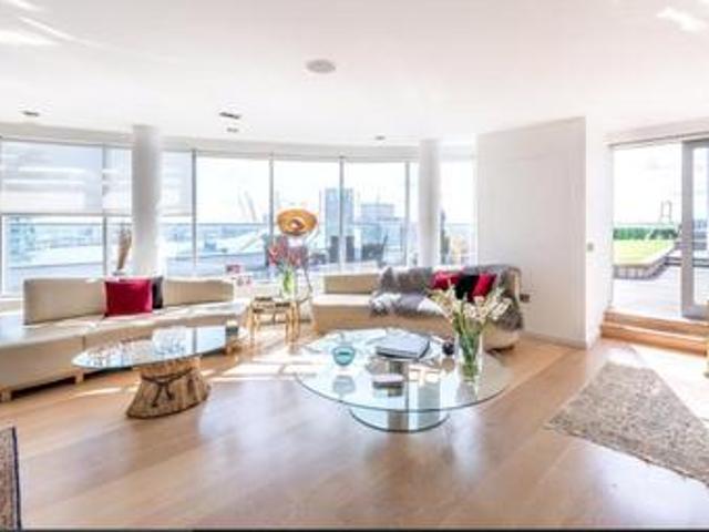 3 Bedrooms Flat for rent in New Providence Wharf, Canary Wharf E14