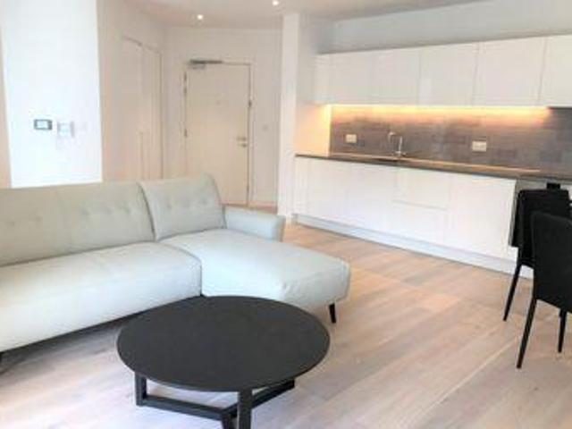 3 Bedrooms Flat for rent in New Village Avenue, Poplar E14
