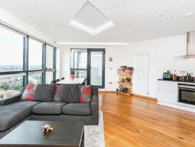 3 Bedrooms Flat for rent in Newington Causeway, London SE1