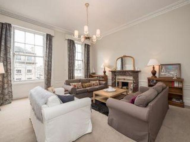 3 Bedrooms Flat for rent in Nelson Street, New Town EH3