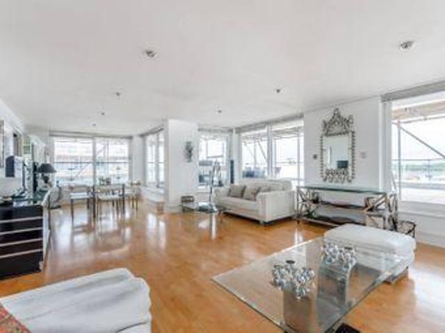 3 Bedrooms Flat for rent in Smugglers Way, Wandsworth SW18