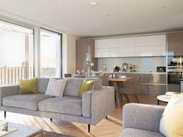 3 Bedrooms Flat for rent in Southwark Bridge Road, London SE1