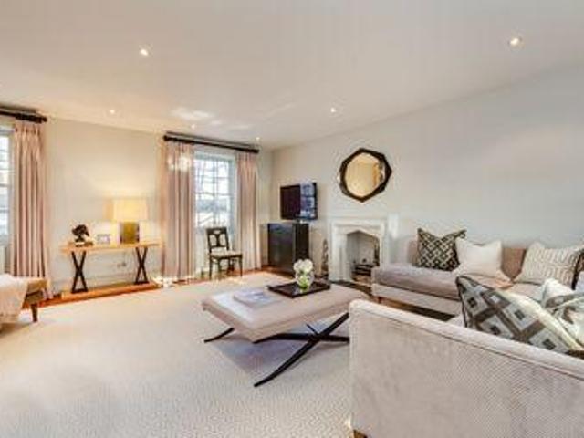 3 Bedrooms Flat for rent in South Eaton Place, London SW1W