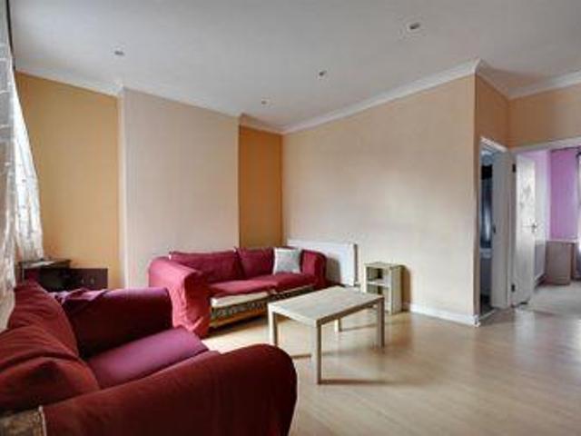 3 Bedrooms Flat for rent in South Ealing Road, London W5