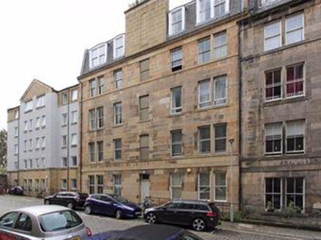 3 Bedrooms Flat for rent in South Oxford Street, Newington, Edinburgh EH8
