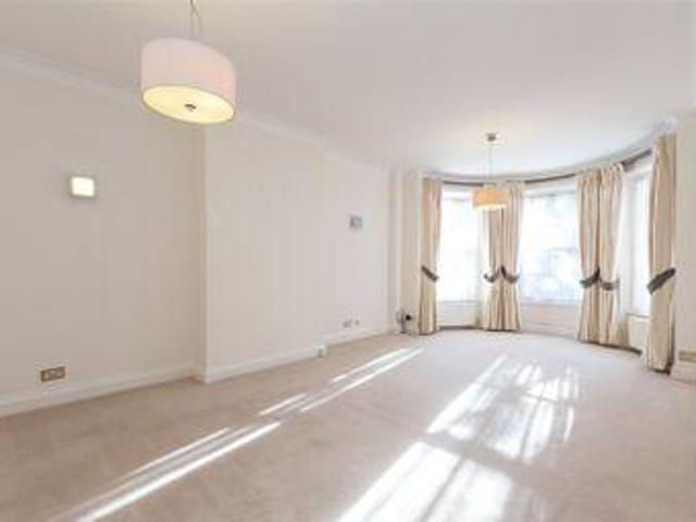 3 Bedrooms Flat for rent in South Lodge, Circus Road, London NW8