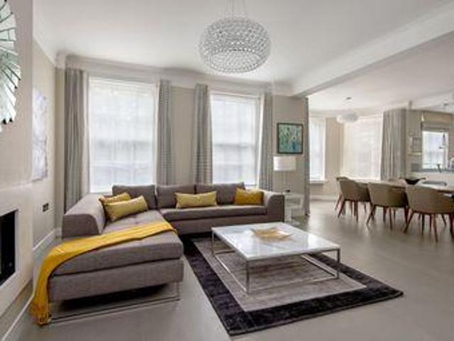 3 Bedrooms Flat for rent in South Lodge, Circus Road NW8