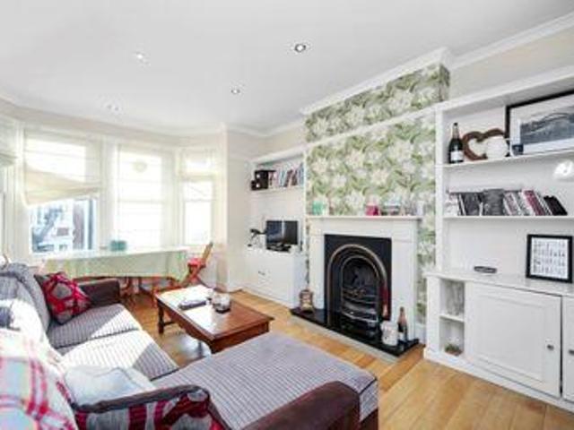 3 Bedrooms Flat for rent in Southdean Gardens, London SW19