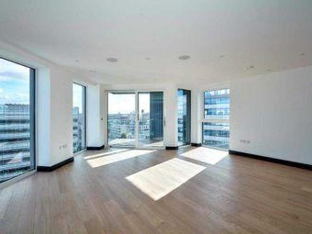 3 Bedrooms Flat for rent in Sovereign Court, Marquis House, London W6